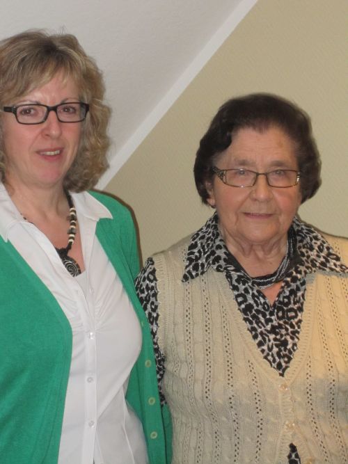 baustert.de – Elisabeth Otten feiert 85igsten Geburtstag